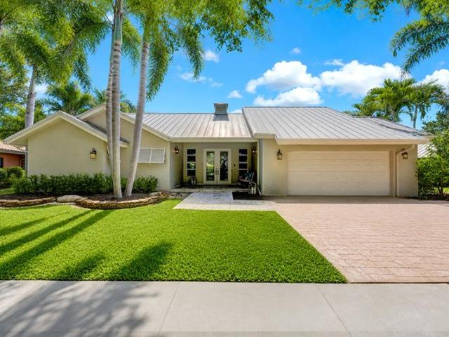 1920 Parkside Cir S, Boca Raton, FL 33486