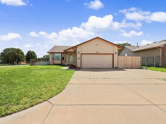 1920 S Leeanne Ln, Wichita, KS 67207