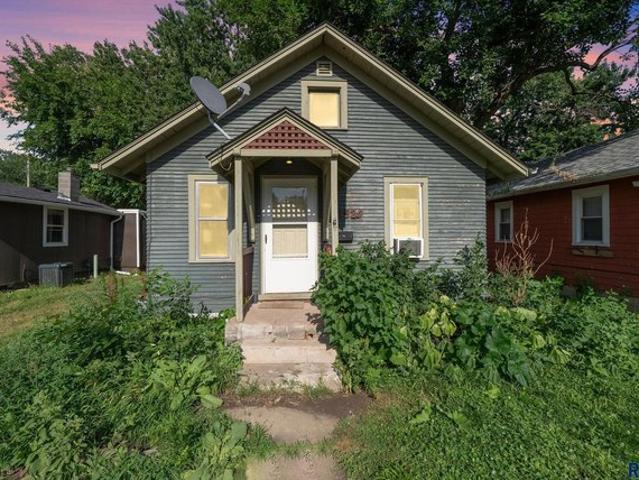 1920 S Summit Ave, Sioux Falls, SD 57105