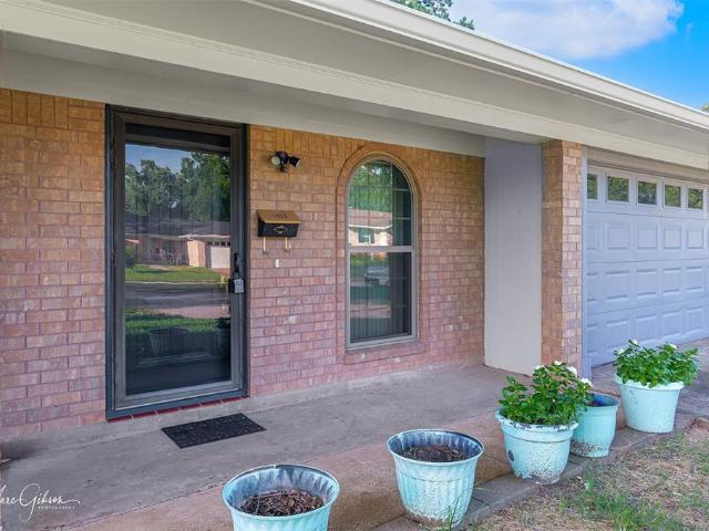 1920 Venus Drive