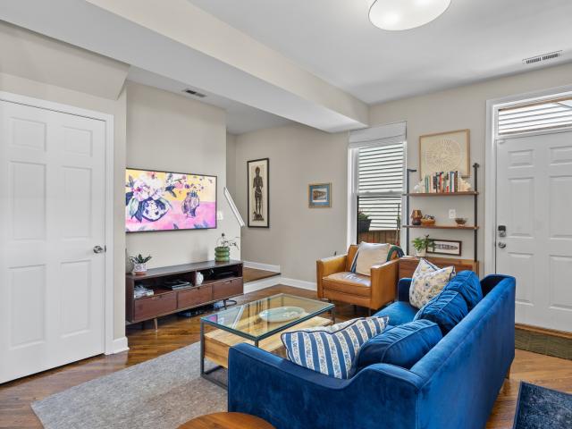 1920 W Dickens Avenue # 3R