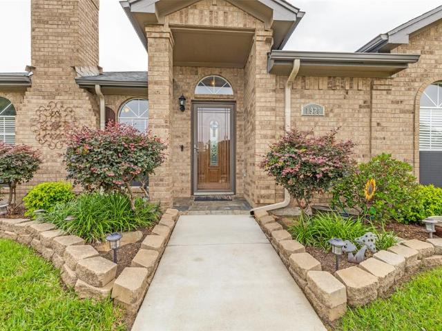 1920 Walden Place