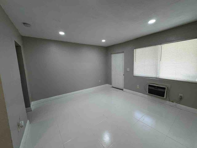 1920 1940 Washington Avenue 2 Bedroom Apartment for Rent at 1940 Washington Ave, Opa Locka, FL 33054