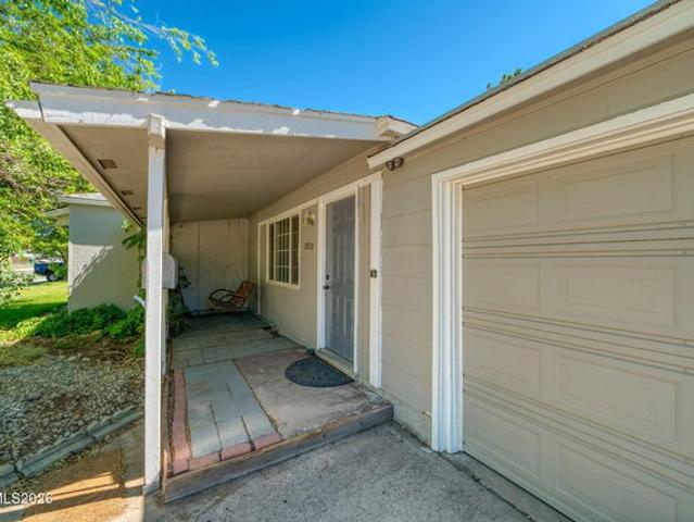 1920 11th St, Sparks, NV 89431