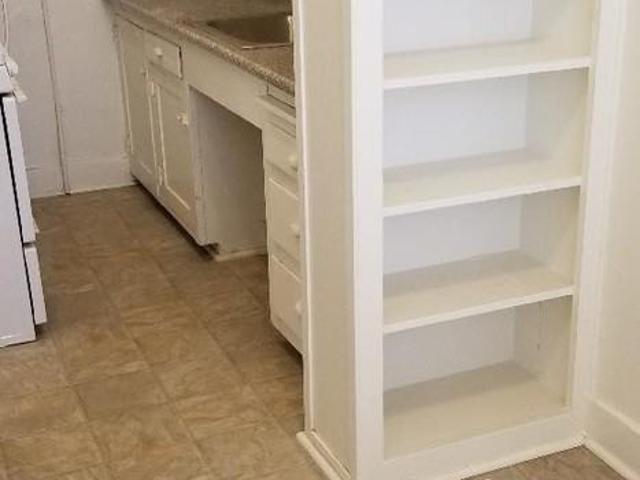 1920s Traditional Hollywood Walk Studio Apartment for Rent at 1819 N Kingsley Dr, Los Angeles, CA 90027 Greater Griffith Park