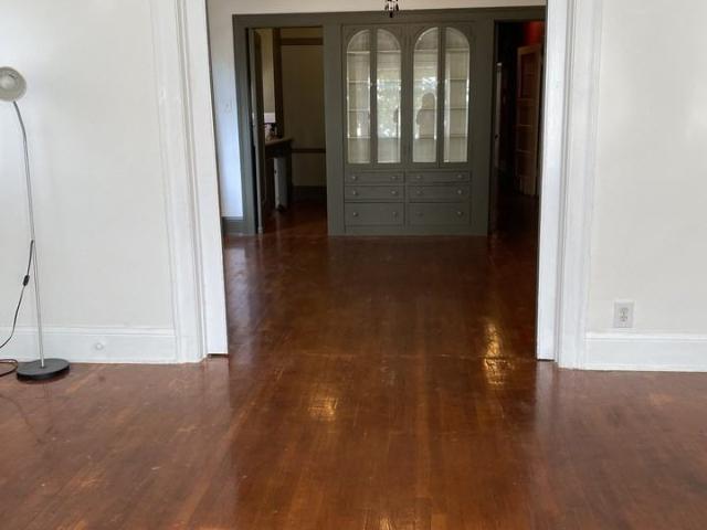 1920's Character 4 Plex in heart of Hollywood Old charm w/d in the unit 2 Bedroom Apartment for Rent at 1832 North Van Ness Avenue, Los Angeles, CA 90028 Hollywood United
