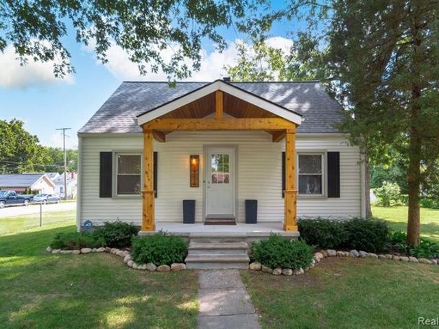 19210 Poinciana, Redford, MI 48240
