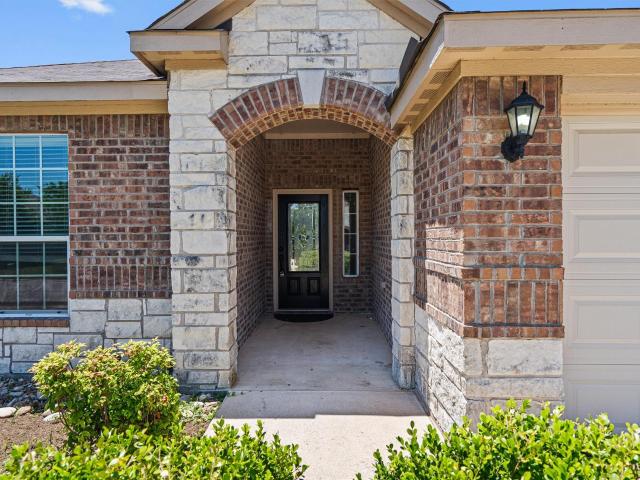 19217 Ellary Ln