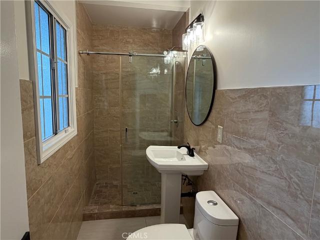 19216 Calvert St, Tarzana, CA 91335 | MLS #SR26008
