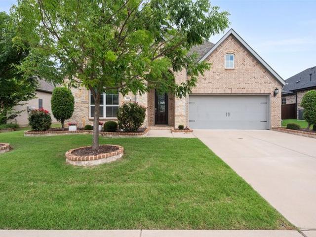 1921 Middleton Dr, Mansfield, TX 76063