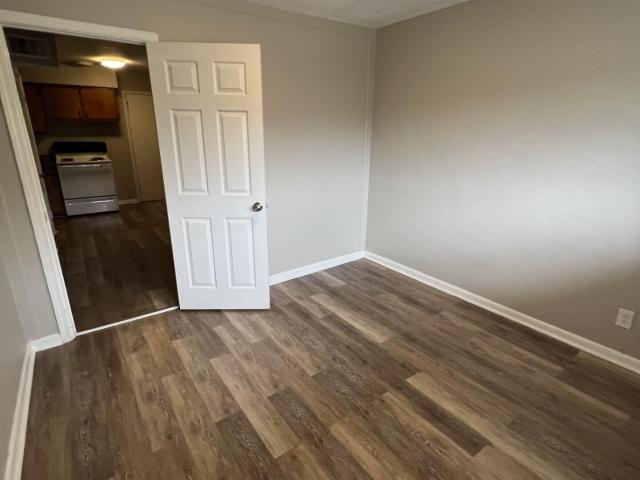 1921 Oxford Circle 9 #