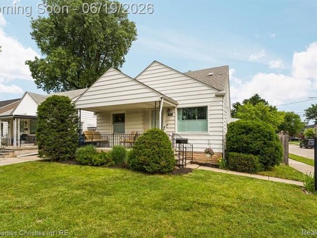 1921 E 4th St, Royal Oak, MI 48067