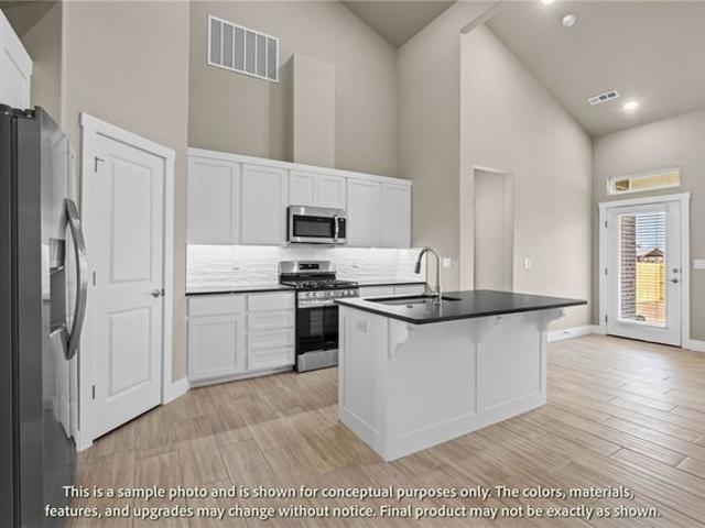 1921 Lapis Ave, Centerton, AR 72719