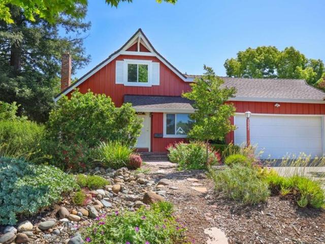 1921 Sussex Ct, Sacramento, CA 95815
