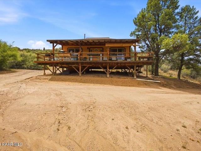 1921 S Peavine Rd, Skull Valley, AZ 86338