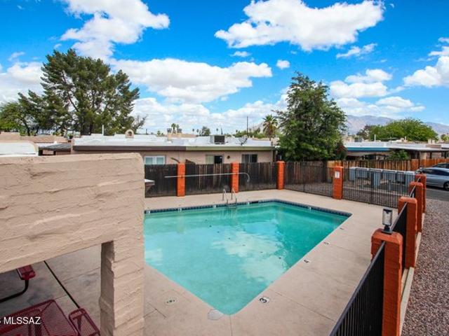 1921 W LA Osa Dr, Tucson, AZ 85705