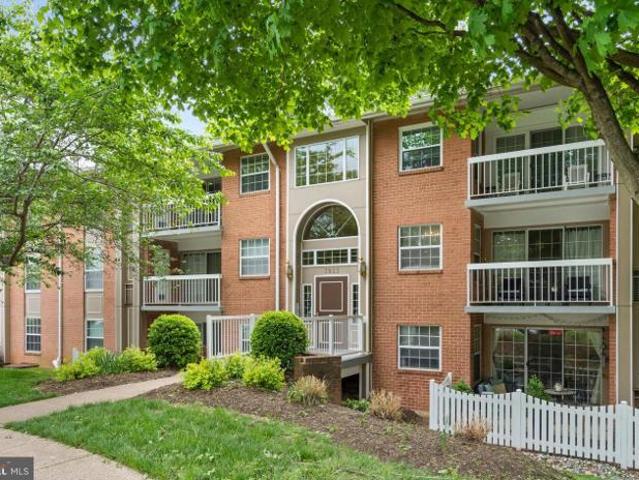 1921 Wilson Ln #302, McLean, VA 22102