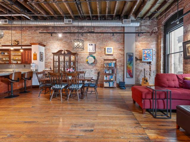 1921 3Rd Avenue N # 202