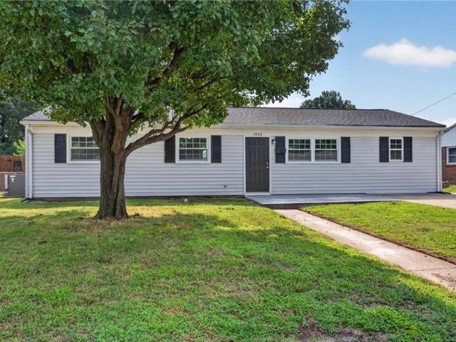 1922 Beall DR