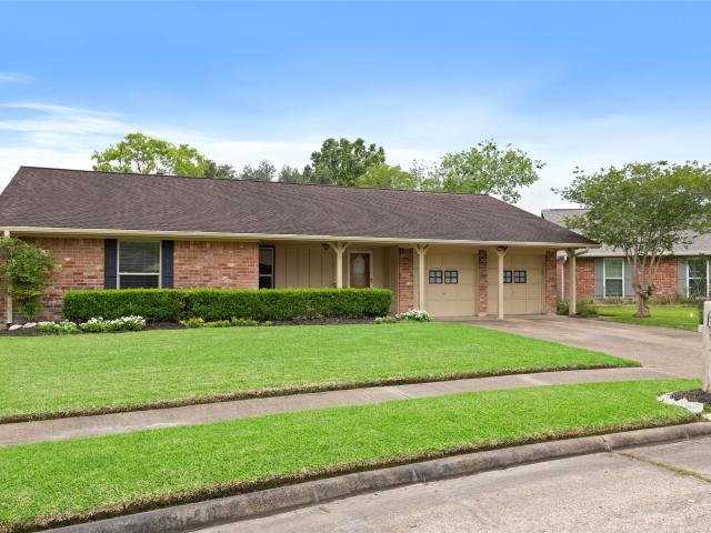 1922 Crooked Creek Lane