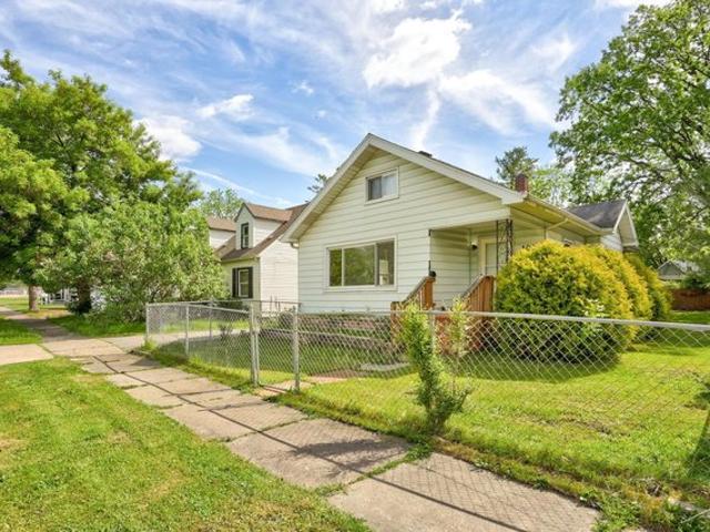 1922 Lowell Ave, Saginaw, MI 48601