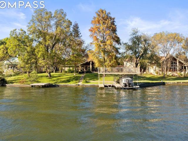 1922 Purple Sage Ln, Kingsland, TX