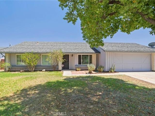 1922 S Cordova Ave, Colton, CA 92324