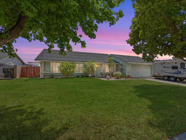 1922 S Cordova Avenue