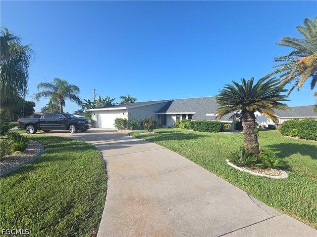 1922 SE 26th Ter, Cape Coral, FL 33904