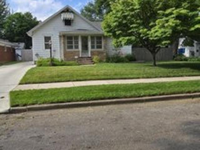 1922 Southmoor Dr, Toledo, OH 43609