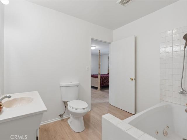 1922 W 84th St, Los Angeles, CA 90047 | MLS #SB26024