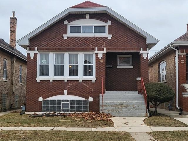 1922 Wisconsin Ave, Berwyn, IL 60402