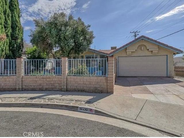 19230 Nearbrook St, Canyon Country, CA 91351