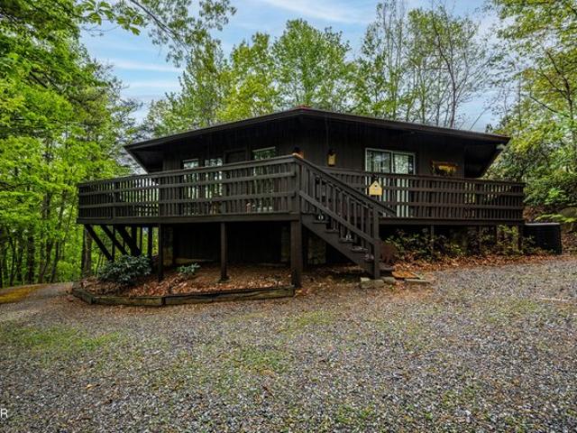 1923 E Arolla Ct, Gatlinburg, TN 37738