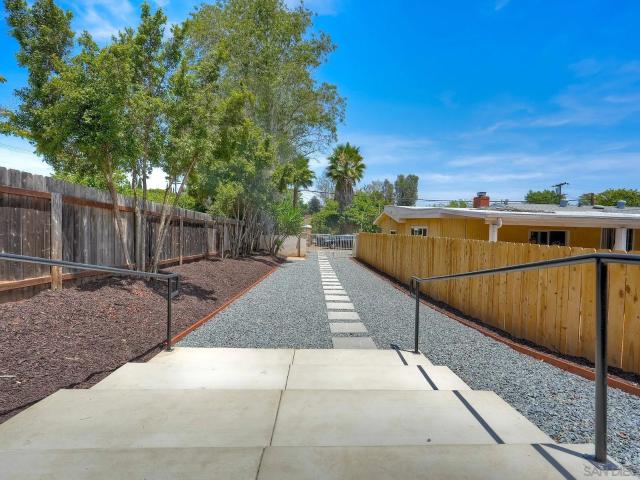 1923 Felicita Road