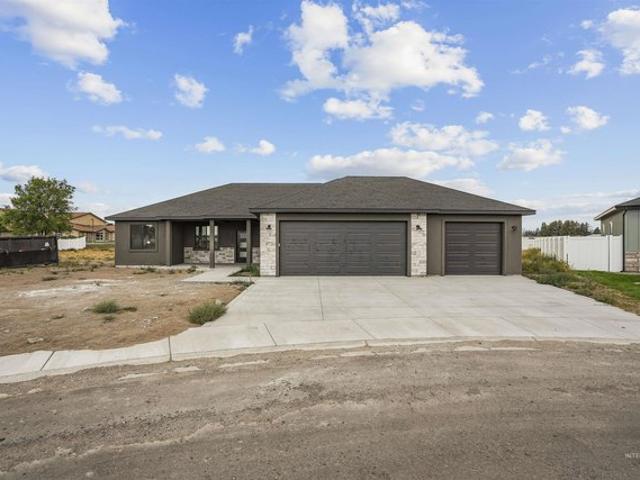 1923 Gingko St, Rupert, ID 83350
