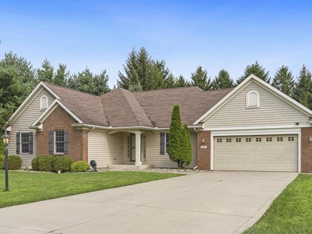 1923 Greenwood Dr, Goshen, IN 46526