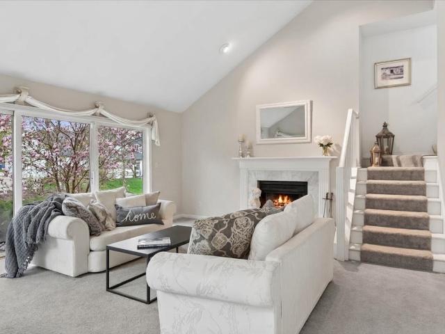 1923 Hillside Lane
