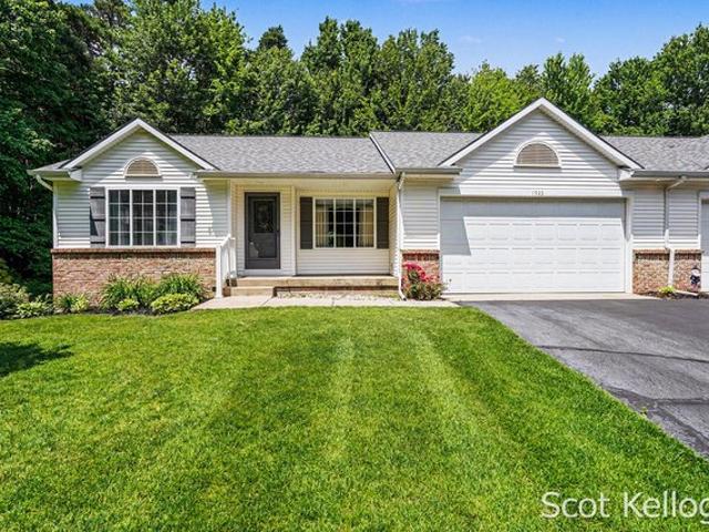 1923 Jack Pine Ct, Dorr, MI 49323