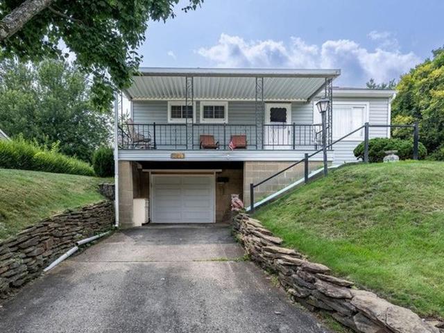 1923 Rhode Island Ave, Aliquippa, PA 15001