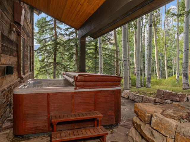 192 Country Club Dr, Mountain Village, CO 81435 | MLS #44101
