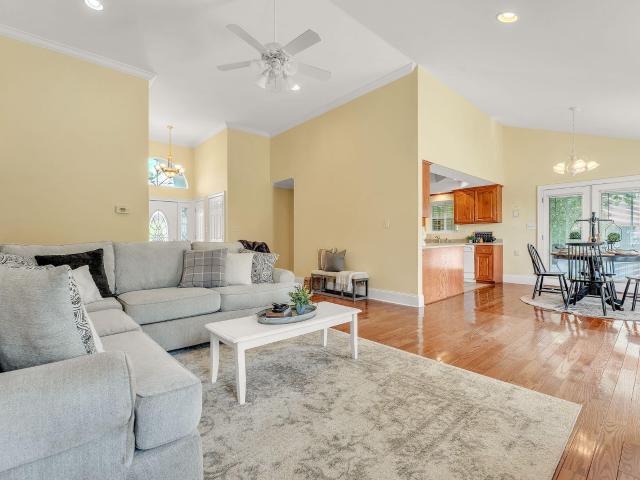 192 Clearview Circle NE