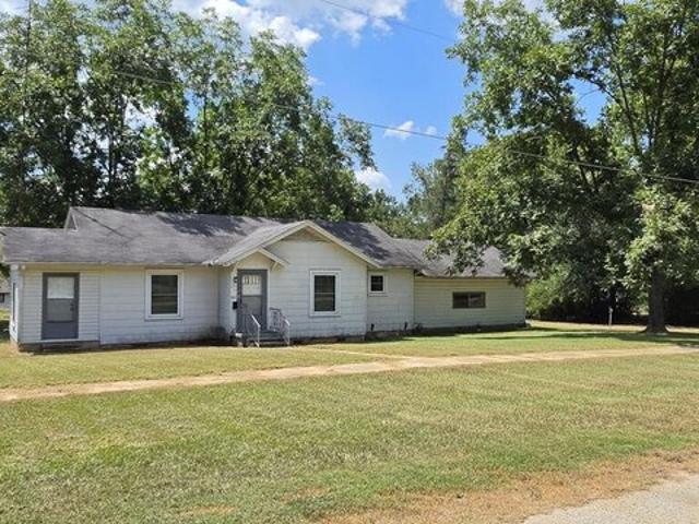 192 Austin St, Timpson, TX 75975