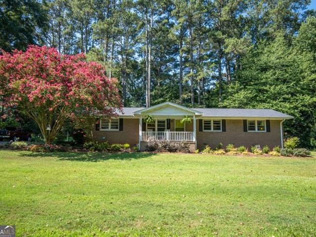 192 Brownwood Dr, Hull, GA 30646