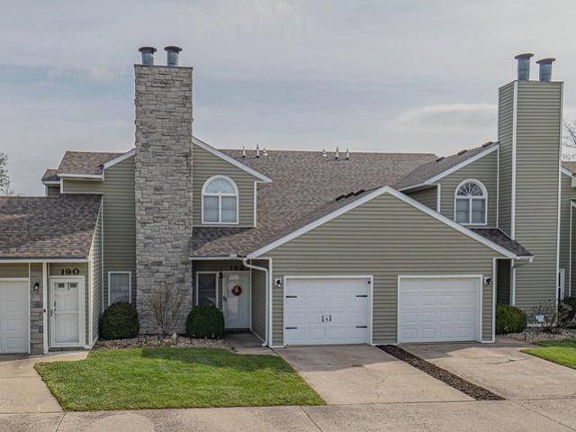 192 W Green Meadows Rd, Columbia, MO 65203