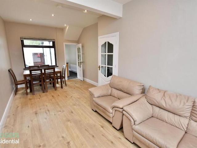 192 Donegall Avenue, Belfast, BT12 6LY