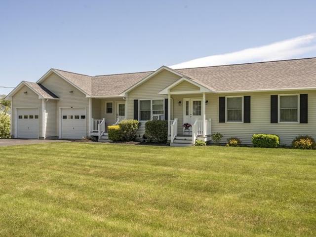 192 Depot Rd Apt 1, Belgrade, ME 04917