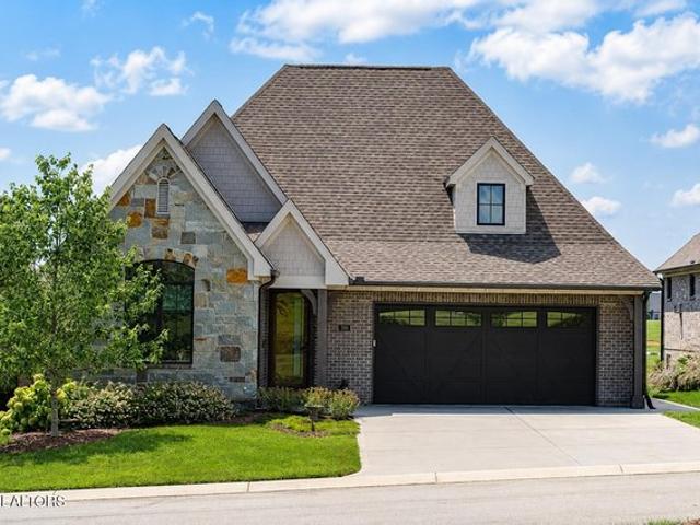 192 E Highlands Cir, Lenoir City, TN 37772