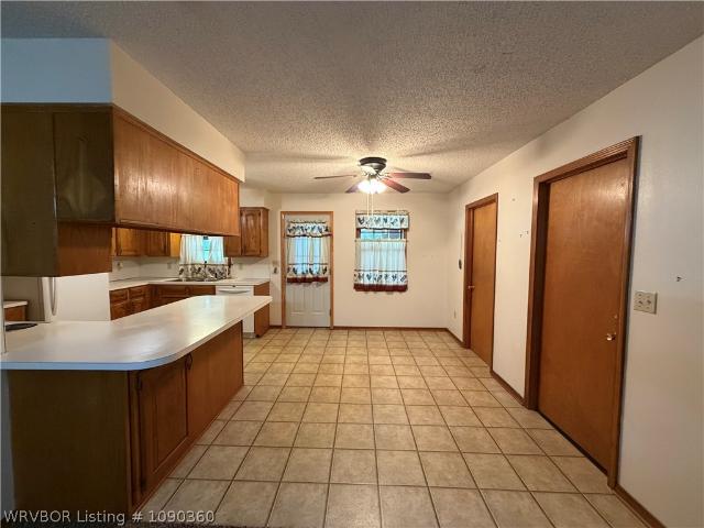 192 E Highway 288