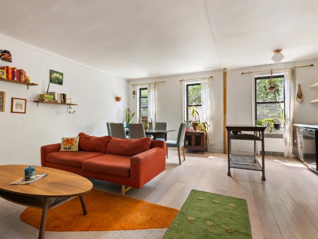 192 East 8th Street, Brooklyn, NY
